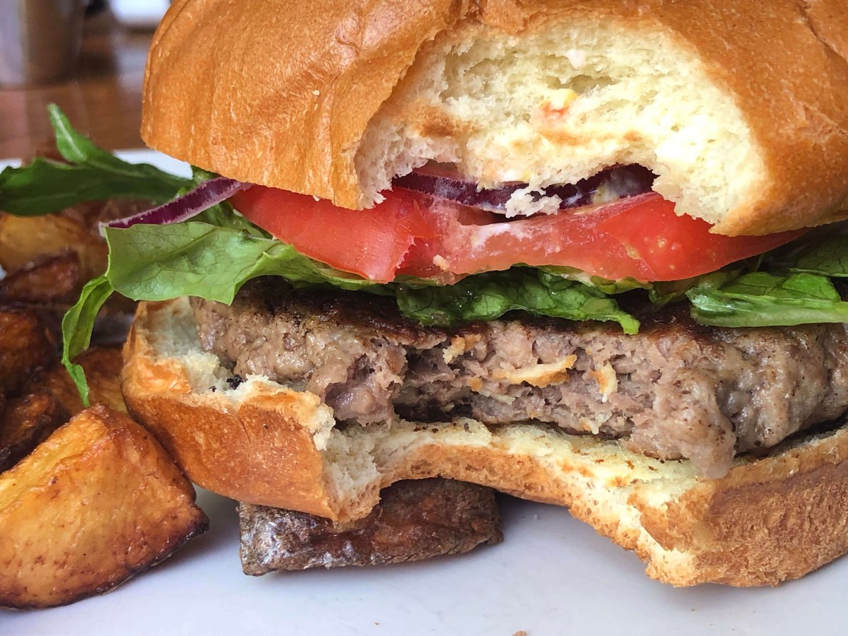 How Do Burgers Impact the Environment? | Blog | Science Museum of Virginia